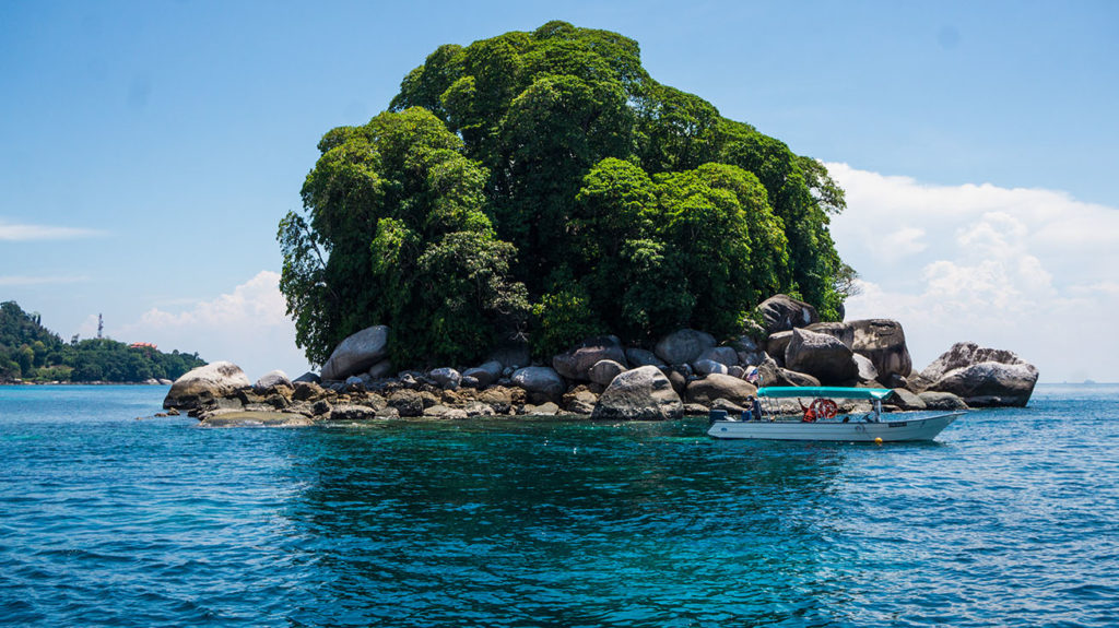 L’île de Tioman : notre coup de cœur plongée et détente en Malaisie ...